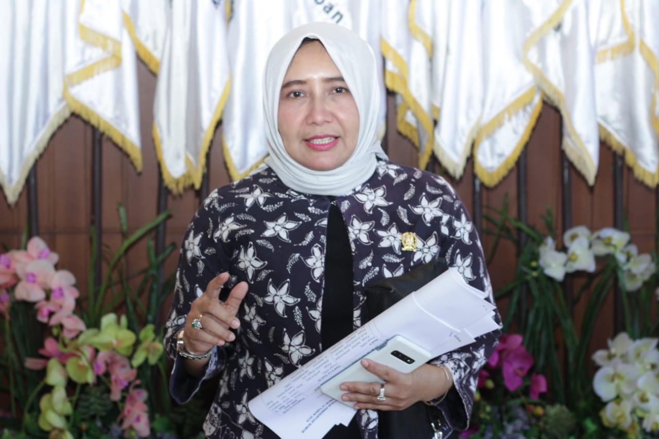 Kehadiran Anik Maslachah di Kursi Pimpinan DPRD Jatim Membawa Harapan ... Kehadiran Anik Maslachah di Kursi Pimpinan DPRD Jatim Membawa Harapan ...